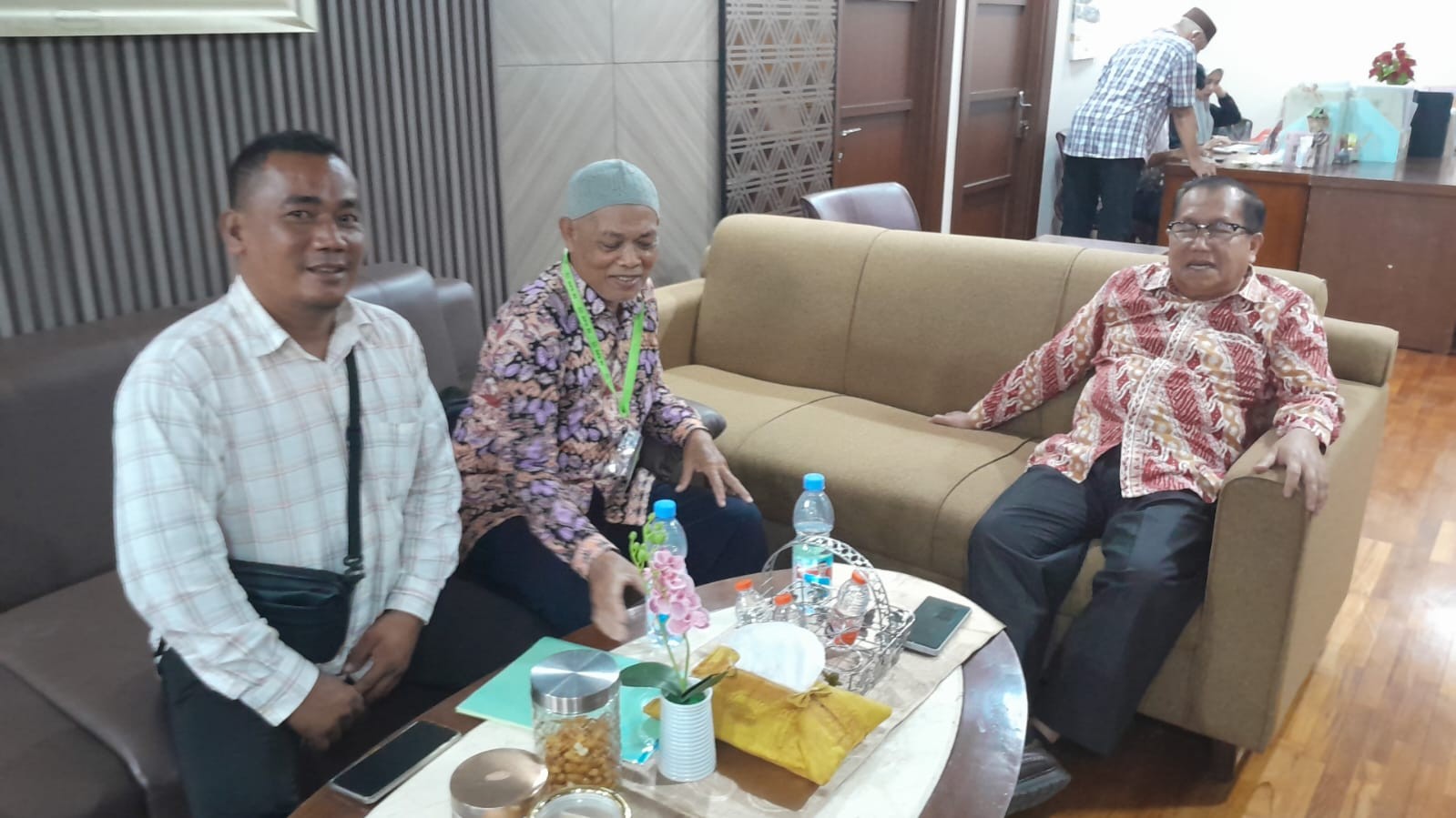 Silaturahmi Forum Nelayan Tanjung Binga (FNTB) Dengan Senator Bangka ...